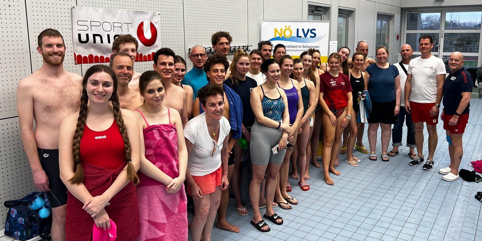 25 neue Übungsleiter:innen Schwimmen ausgebildet - SPORTUNION ...