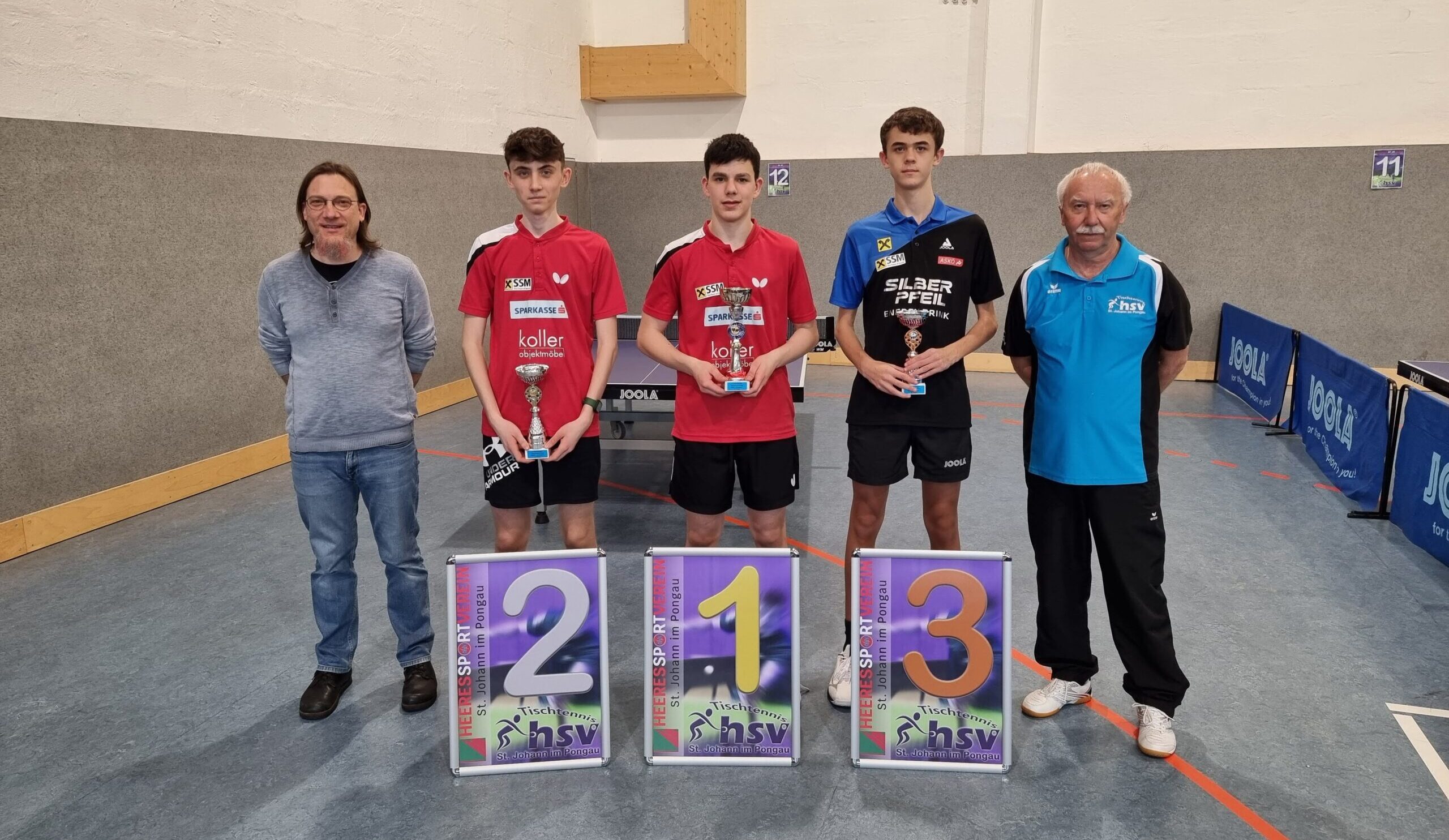 Alexander Dür gewinnt die 4. Salzburger Nachwuchsliga im Tischtennis ...