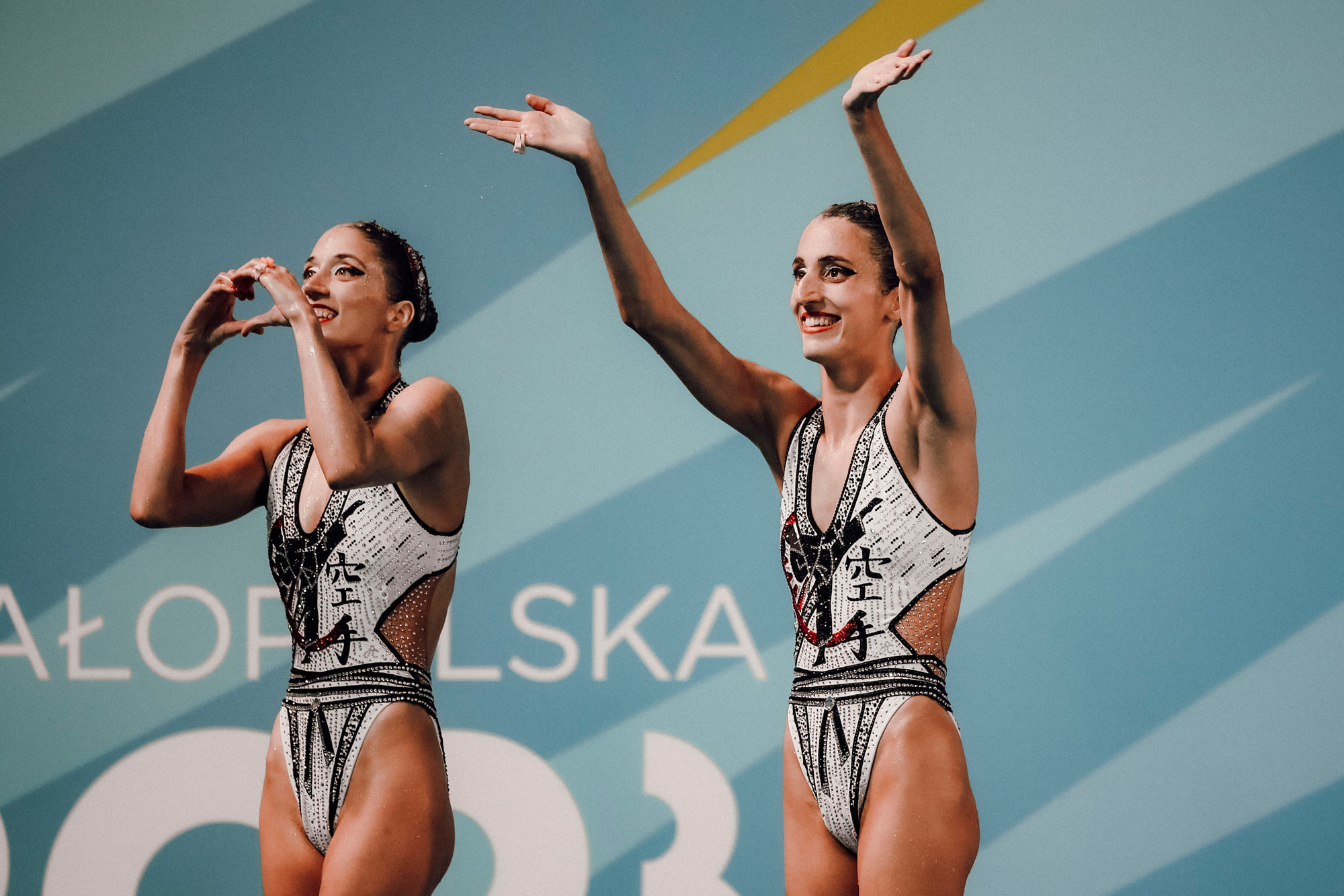 Synchronschwimmen: Erster großer internationaler Titel für Alexandri-Schwestern - SPORTUNION ...